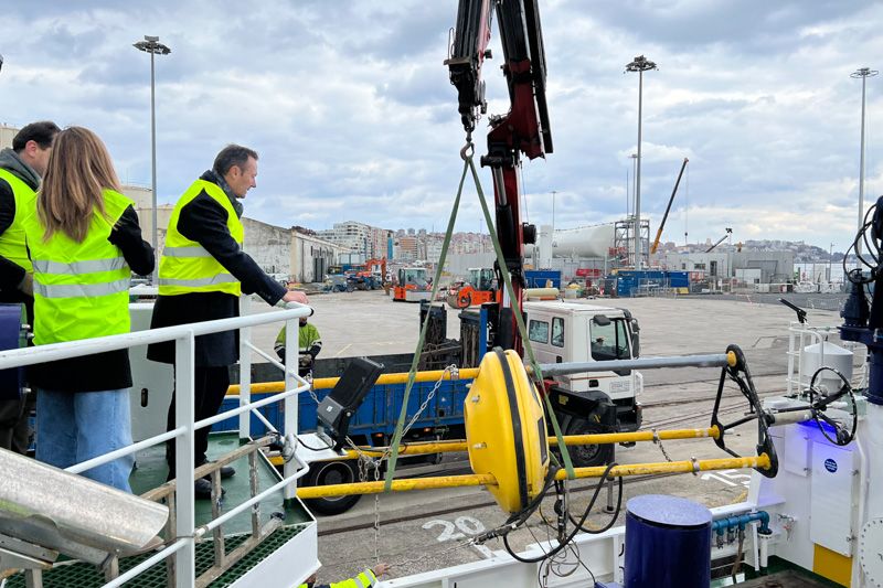 Cantabria contará con una segunda boya oceanográfica para mejorar el ...